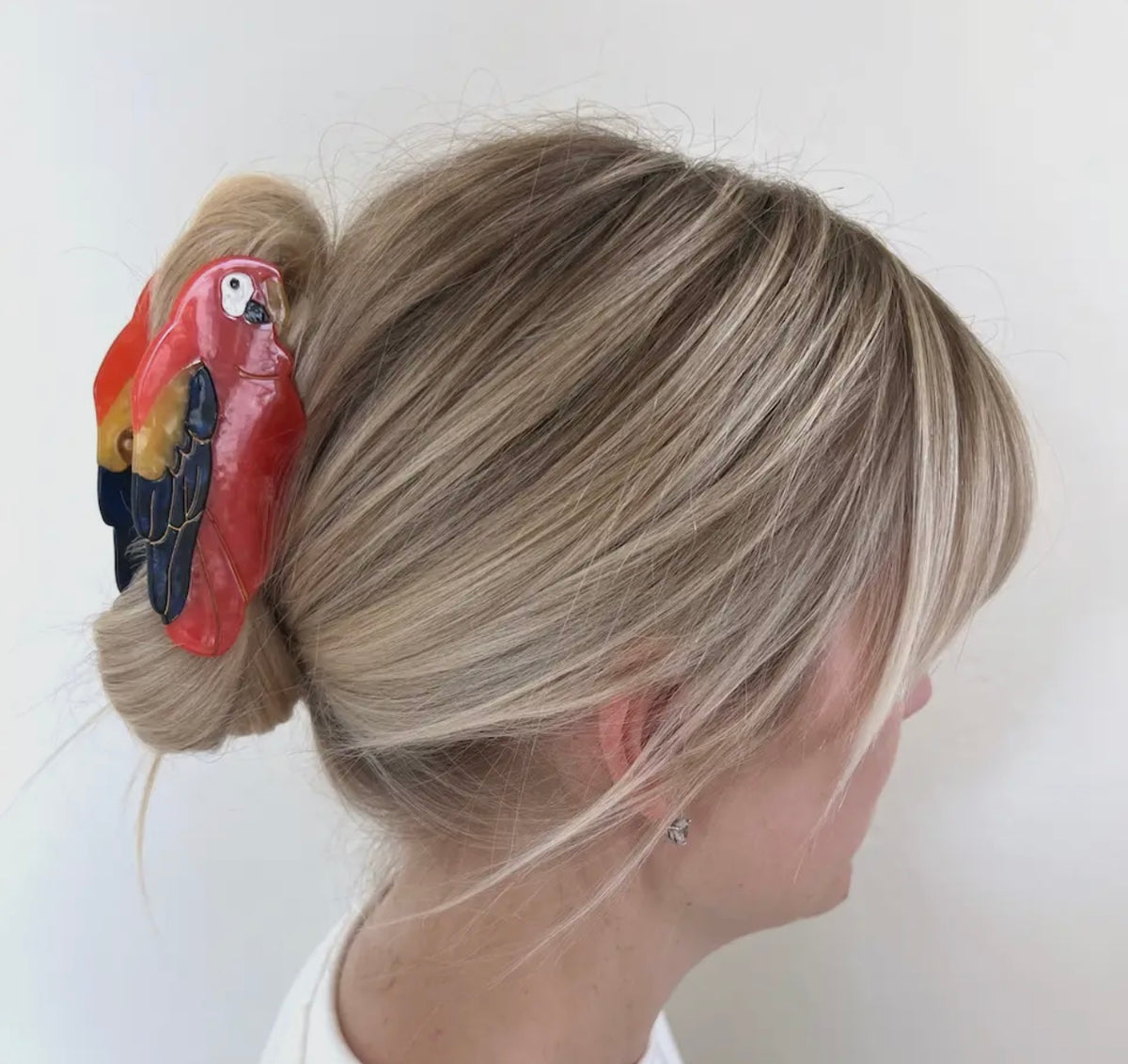 Parrot hair claw – Wednesday Jones
