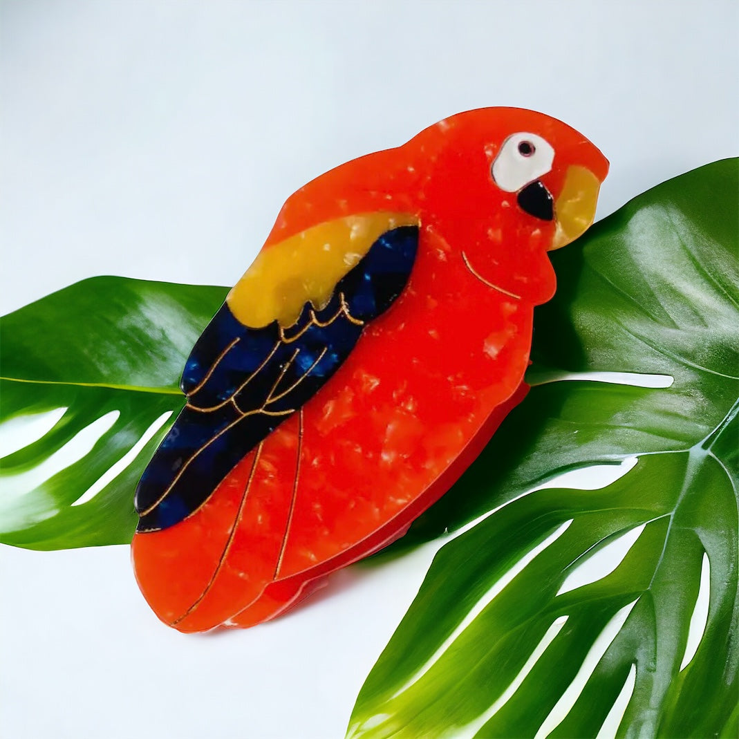 Parrot hair claw – Wednesday Jones